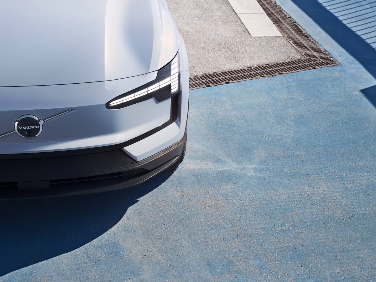 Fully Electric Volvo EX30 in Pics: See Design, Features, Interior and ...