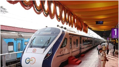 Bhopal: PM Modi Flags off 5 New Vande Bharat Trains, Mumbai-Goa Route ...