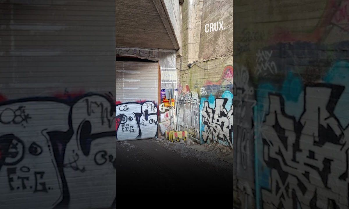 Deputy Mayor Caught Spray-Painting Graffiti - News18