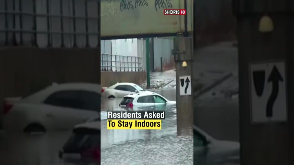US News | Vehicles Trapped In Flooded Chicago Streets | English News ...