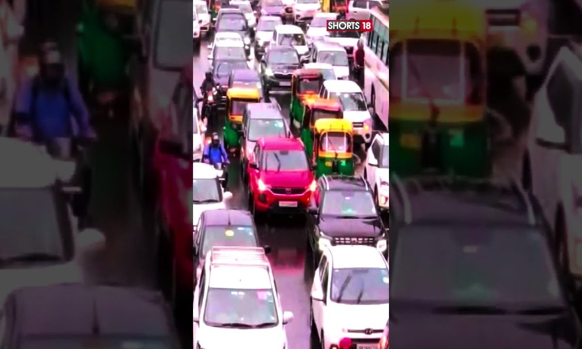 Delhi Rain | Sudden Downpour Causes Waterlogging and Traffic Chaos In Capital | #shorts - News18