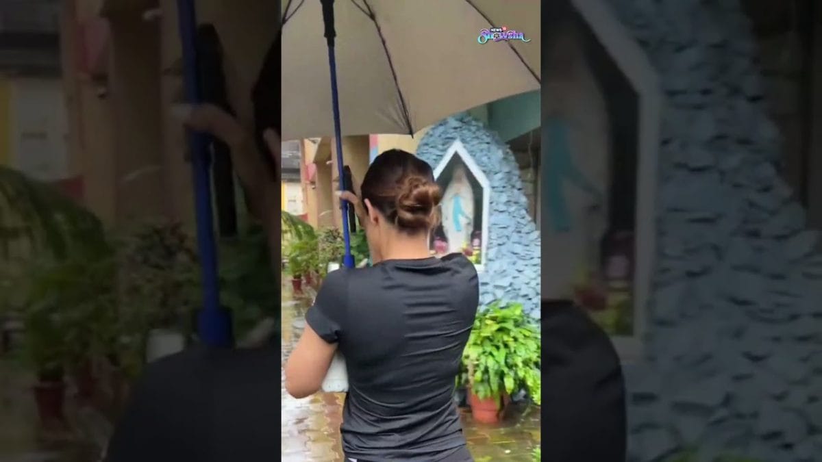 Malaika Arora Papped Pre Yoga Session | Malaika Arora Spotted Outside ...