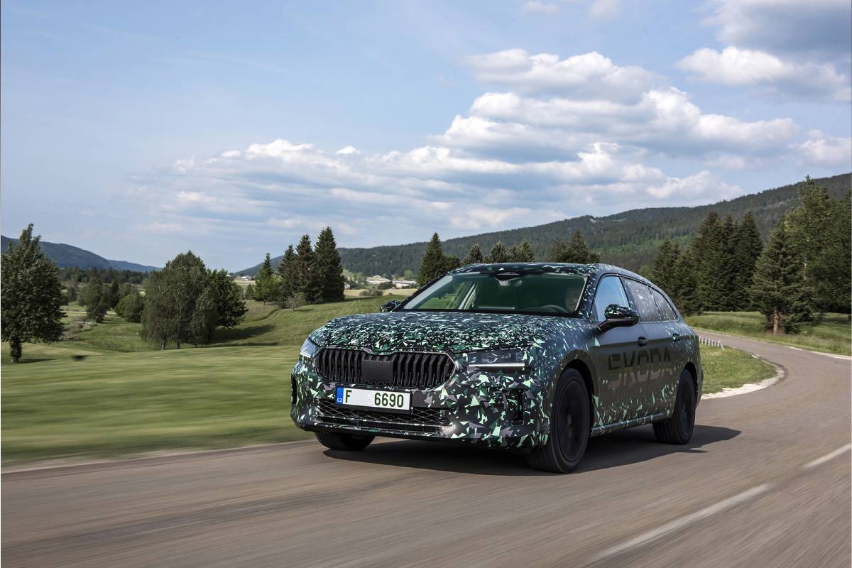 2024 Skoda Superb Design & Specs Revealed, Global Debut in November ...