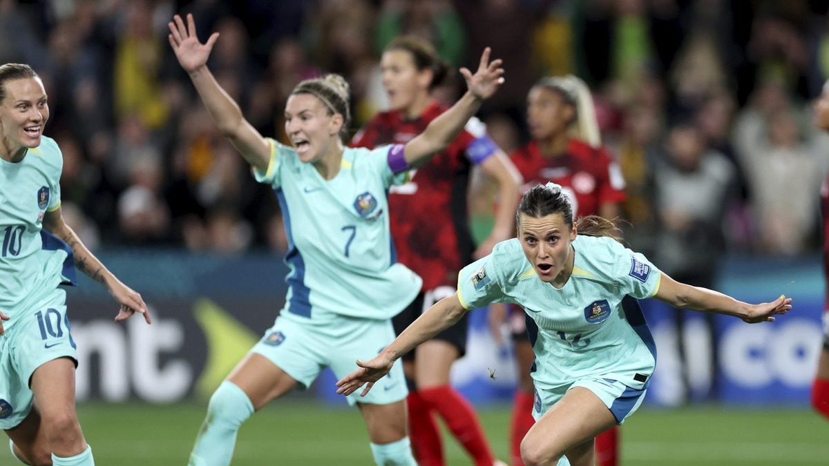 FIFA Women's World Cup 2023: Hosts Australia Stay Alive and Qualify For ...