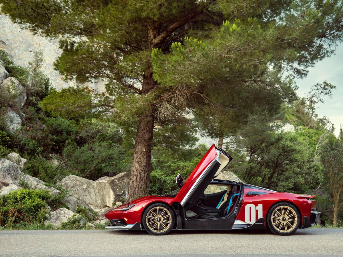 Pininfarina Battista Edizione Nino Farina in Pics: See Design, Features ...