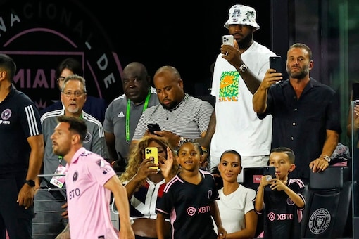 'Two GOATS': LeBron James Hails Lionel Messi as World Cup Winner Scores ...