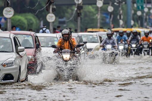 Cholera, Typhoid, Dengue, Hepatitis, And More: Flood Brings Risk of ...