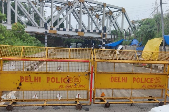 Delhi Police Announces Traffic Restriction Ahead of Chehlum Procession ...
