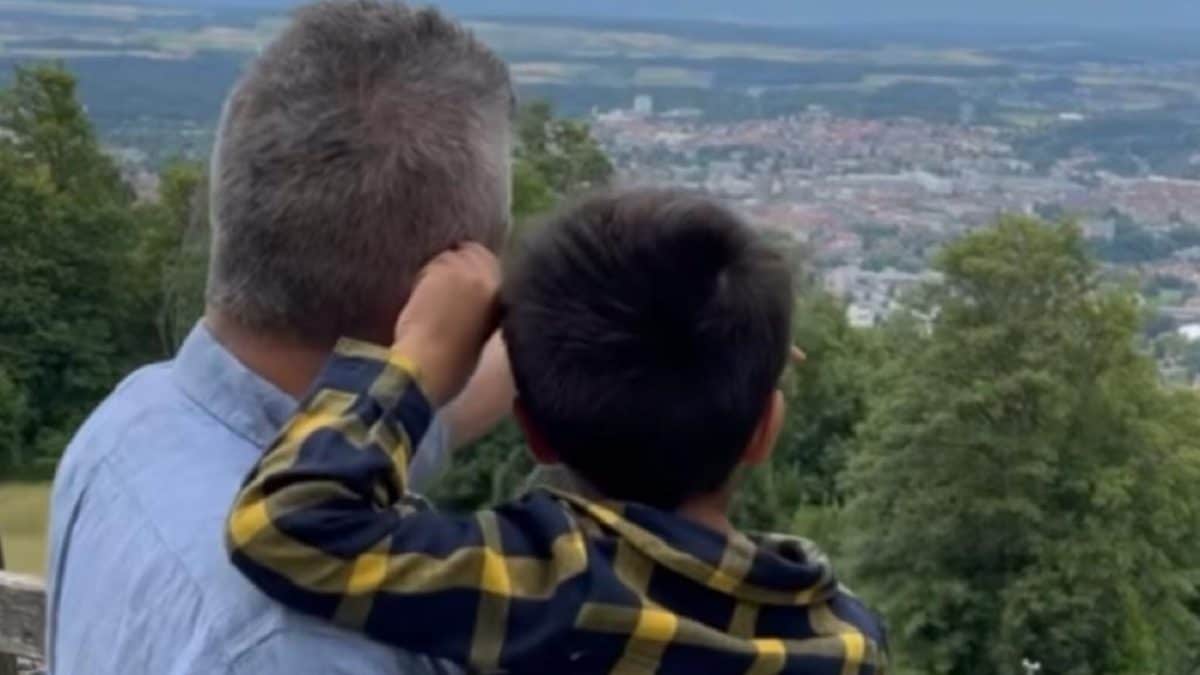 Popular Bollywood Actor of 1990s Made A Special Trip With Wife, Son To ...