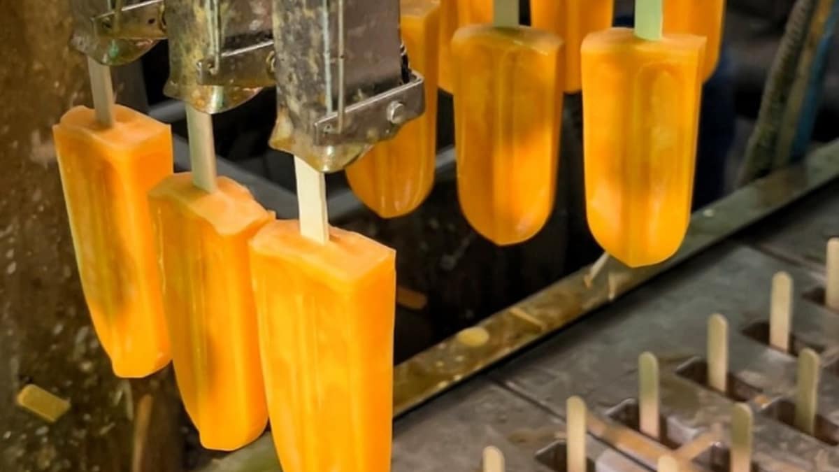 Love Popsicles? This Viral Video From Ice Cream Factory Will Make You ...