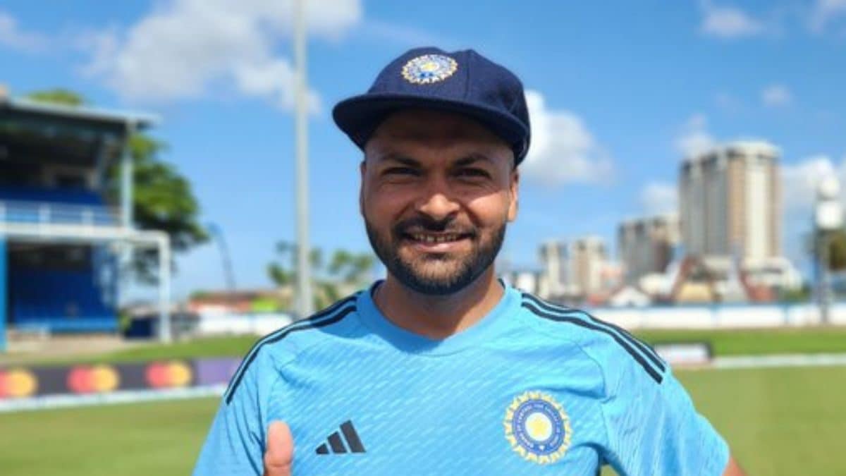 'Ask Anybody, They'll Tell You Mukesh is born for Test Cricket ...