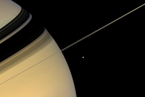 NASA’s Cassini Spacecraft Captures Stunning Pic Of Saturn And Its Moon ...