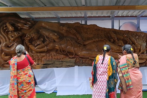 Carved on 1,500-year-old Tree, This 21-feet-Lord Sri Anantha ...