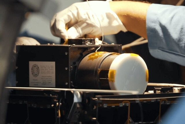 Indian Space Tech Startup Pixxel Wins Grant From iDEX To Manufacture ...