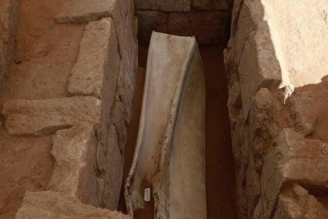 125 Tombs, Rare Sarcophaguses Found at 2,000-Year-Old Roman Cemetery in ...