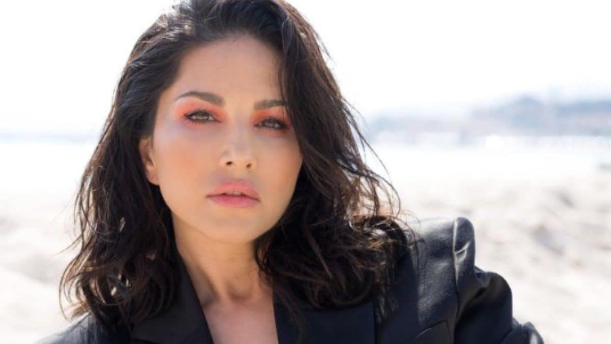 Sunny Leone Recalls Support From Aamir, Hrithik following 2016 ...