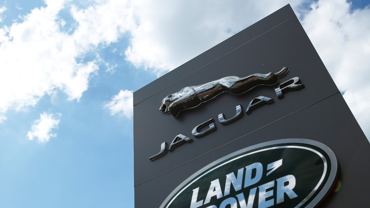 JLR Q3 Wholesales Jump 27% at 1,01,043 Units | Business News - News18