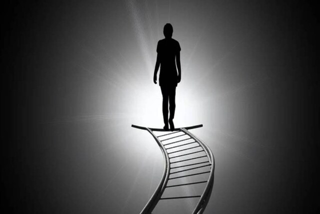 Is Death Even Real? This Quantum Immortality Theory Will Leave You ...