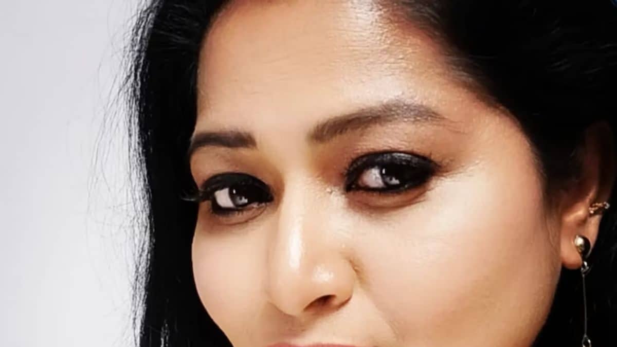 Actress Anu Gowda, Assaulted In Land Dispute Case, Hospitalised ...