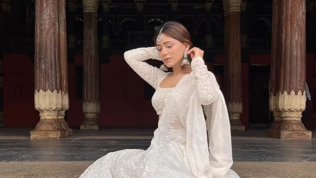 Engineer to IPS, Meet Anshika Verma Who Cracked UPSC With AIR 136 On 2nd Attempt | Education and ...