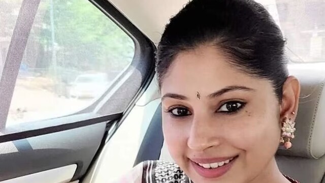 Meet IAS Smita Sabharwal, 'People’s Officer' Of Telangana Who Got AIR 4 ...