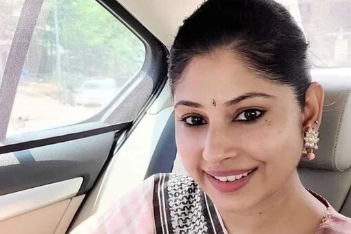 Meet IAS Smita Sabharwal, 'People’s Officer' Of Telangana Who Got AIR 4 ...