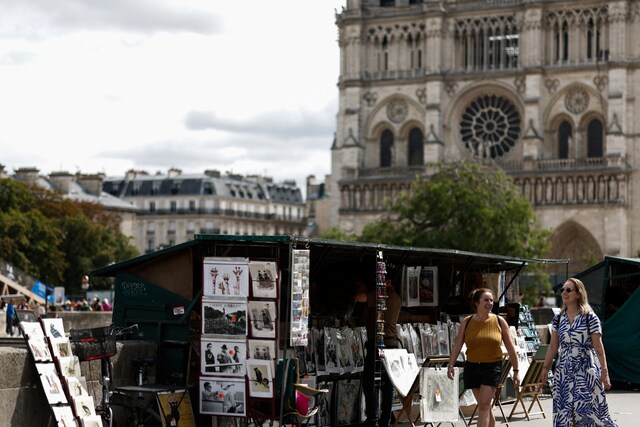 Paris: Famed Book Stalls in 'The City of Love' to be Dismantled During ...