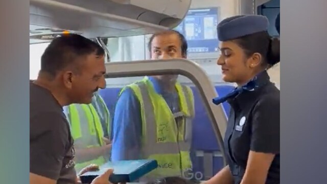 'Flying With A Hero:' IndiGo Airlines Felicitates Param Vir Chakra ...