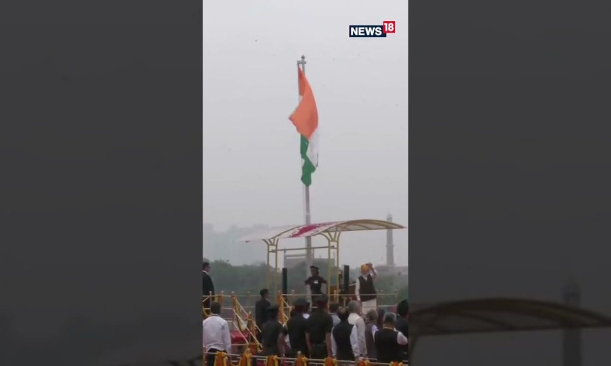 IAF Helicopter Showers Flower Petals After Flag Hoisting By Modi at Red ...