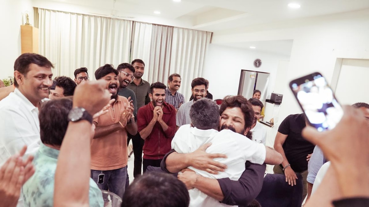 A Pushpa-Themed Party To Celebrate Allu Arjun's Big Win At National ...