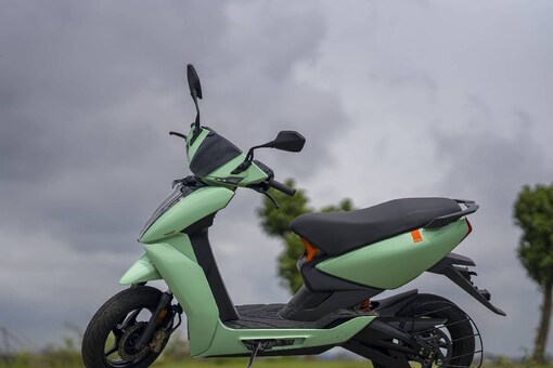 Ather Energy Launches New Entry-Level 450S Electric Scooter, Priced at ...