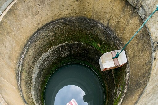 Jharkhand Well Collapse: 2 Bodies Recovered, 3 Still Trapped; NDRF ...