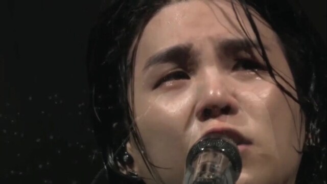 BTS: Suga Breaks Down on Stage During Snooze Performance, Did He Hint At Military Enlistment ...