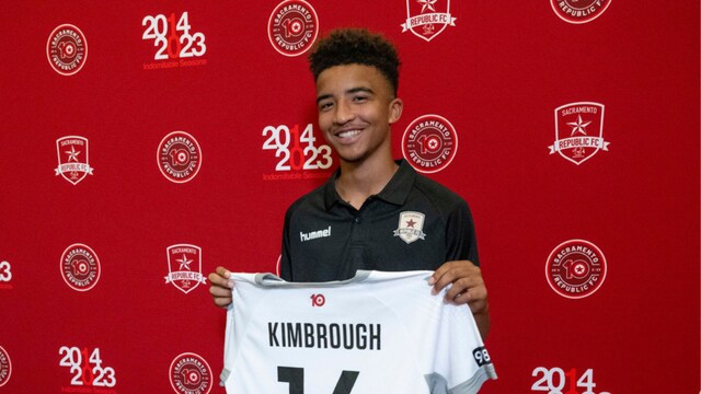 13-year-old Da’vian Kimbrough Becomes Youngest Football Player to Go Pro in US | Football News ...