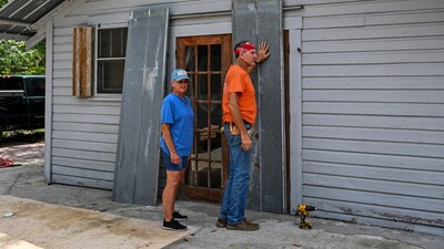 Hurricane Idalia: Coastal Florida Town Prepares for Landfall ...