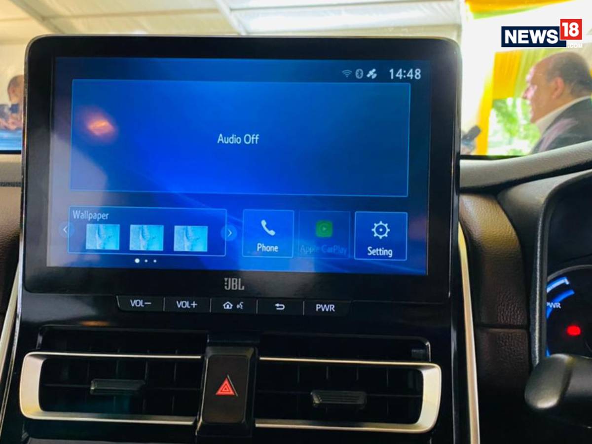 IN PICS: Toyota Innova Hycross Flex Fuel Prototype - News18