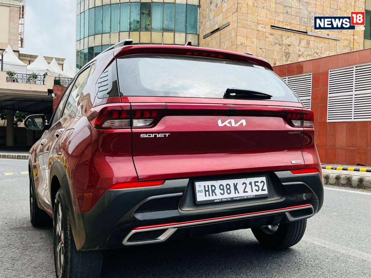 Kia Sonet GT Line in Pics: See Design, Features, Interior and More in ...