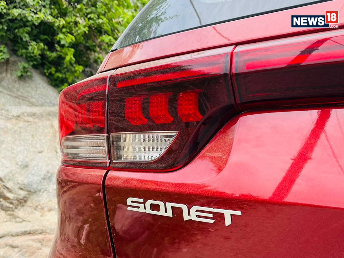 Kia Sonet GT Line in Pics: See Design, Features, Interior and More in ...