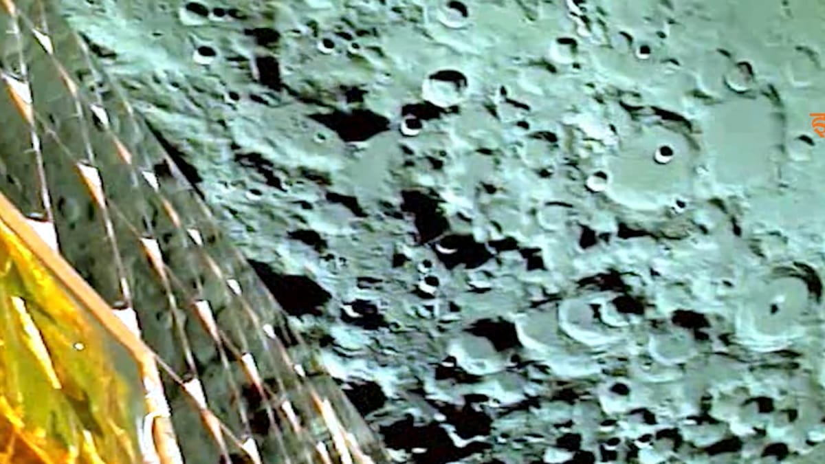 India's Moon Rover Finds Oxygen, Titanium, Aluminium, and Other ...