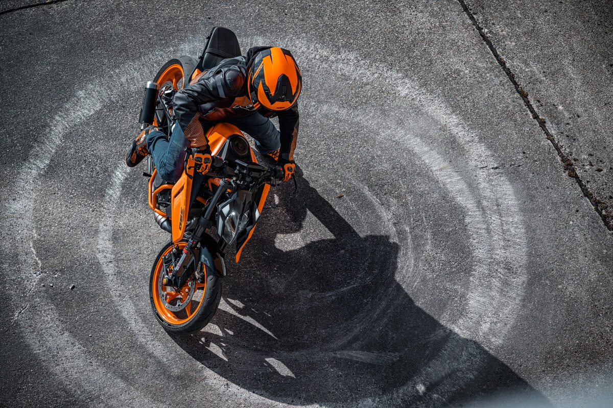 2024 KTM 390 Duke in Pics: See Design, Features and More in Detail - News18