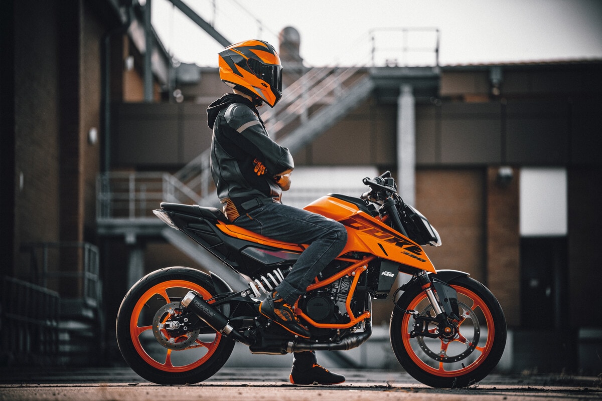 2024 KTM 390 Duke in Pics: See Design, Features and More in Detail - News18