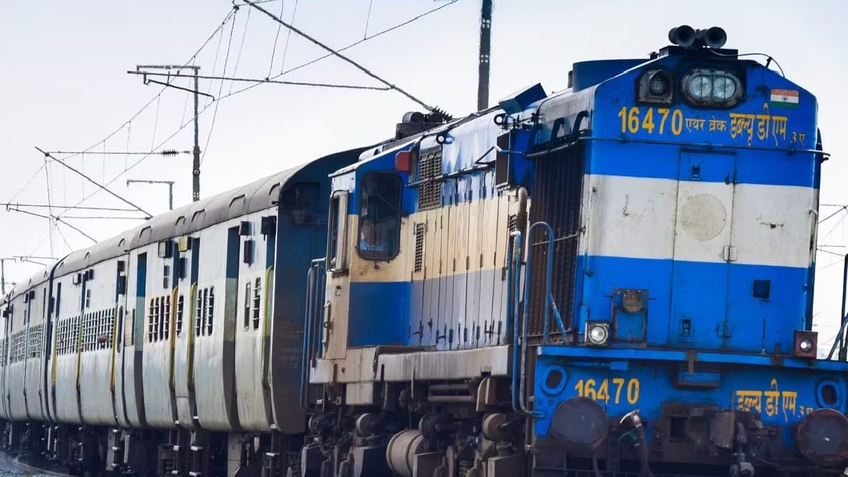 Several Western Railway Trains Affected Due to Non-interlocking Work ...