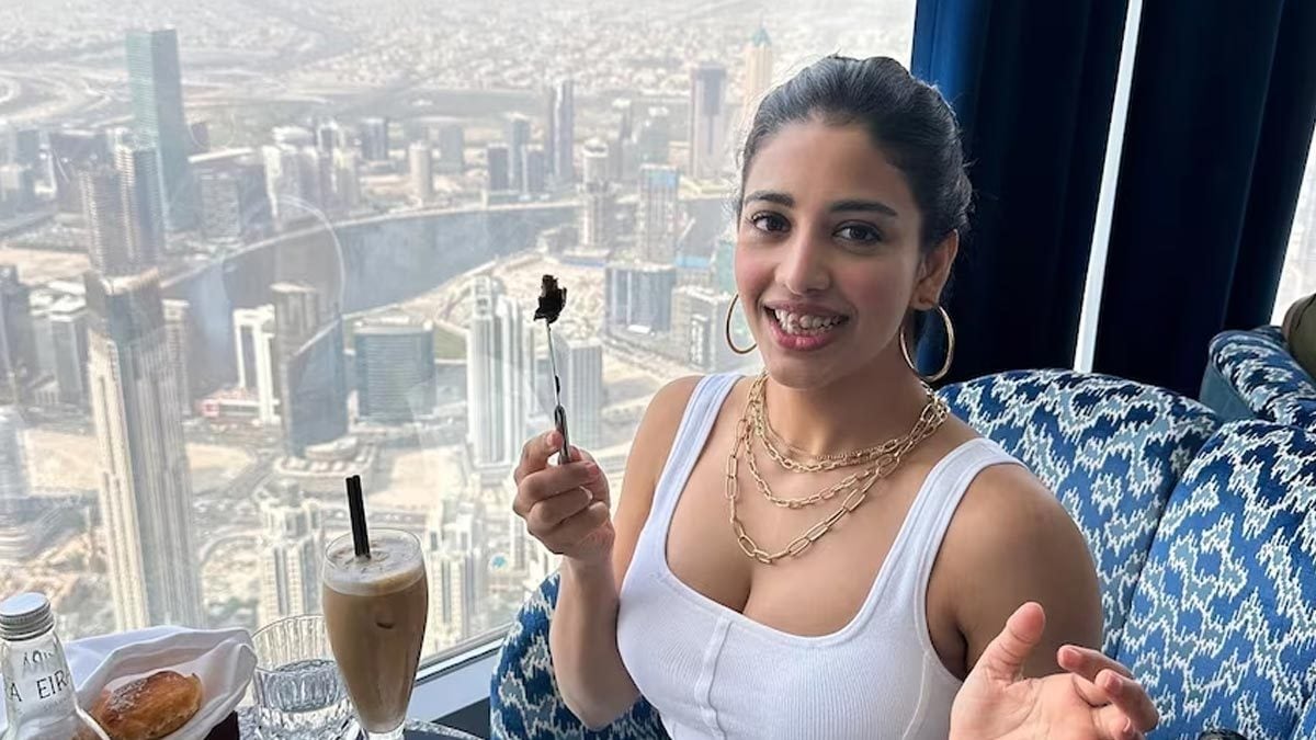Daksha Nagarkar Rings In 25th Birthday Atop Burj Khalifa In Style ...