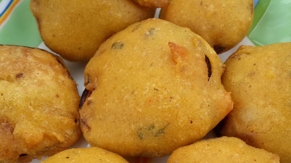 Exploring The Heritage of Purna Bajjis, A Popular South Indian Snack ...
