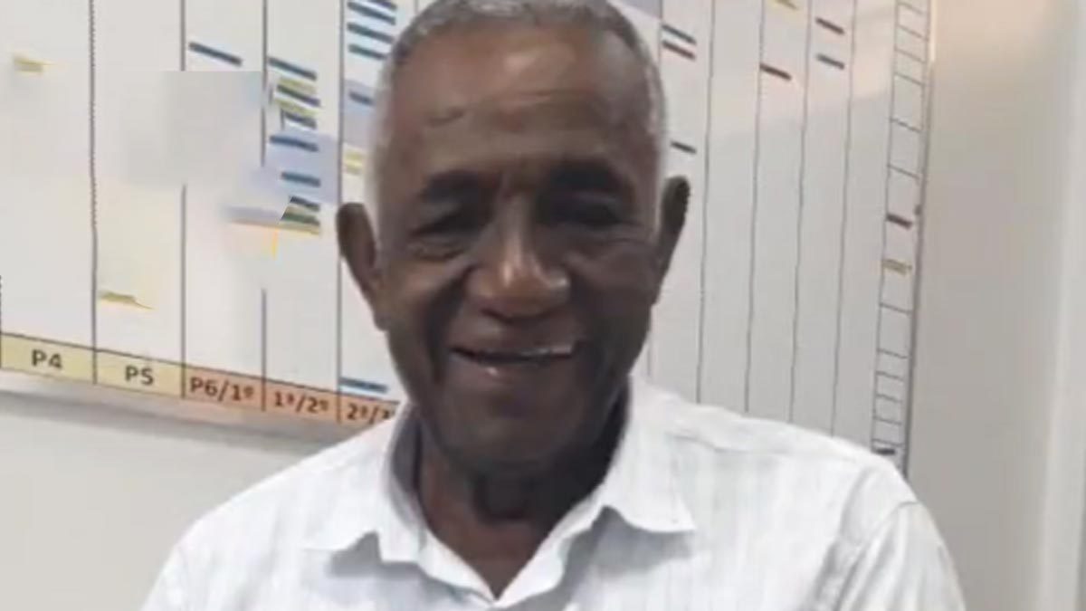 This 78-year-old Walking 3 Km Daily To School Proves Age Is Just A ...