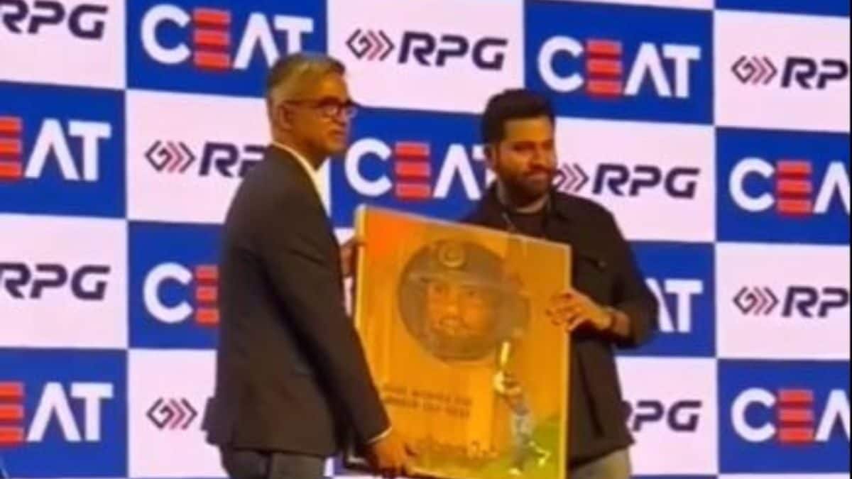 Rohit Sharma Felicitated at the CEAT Cricket Rating Awards 2023: WATCH ...