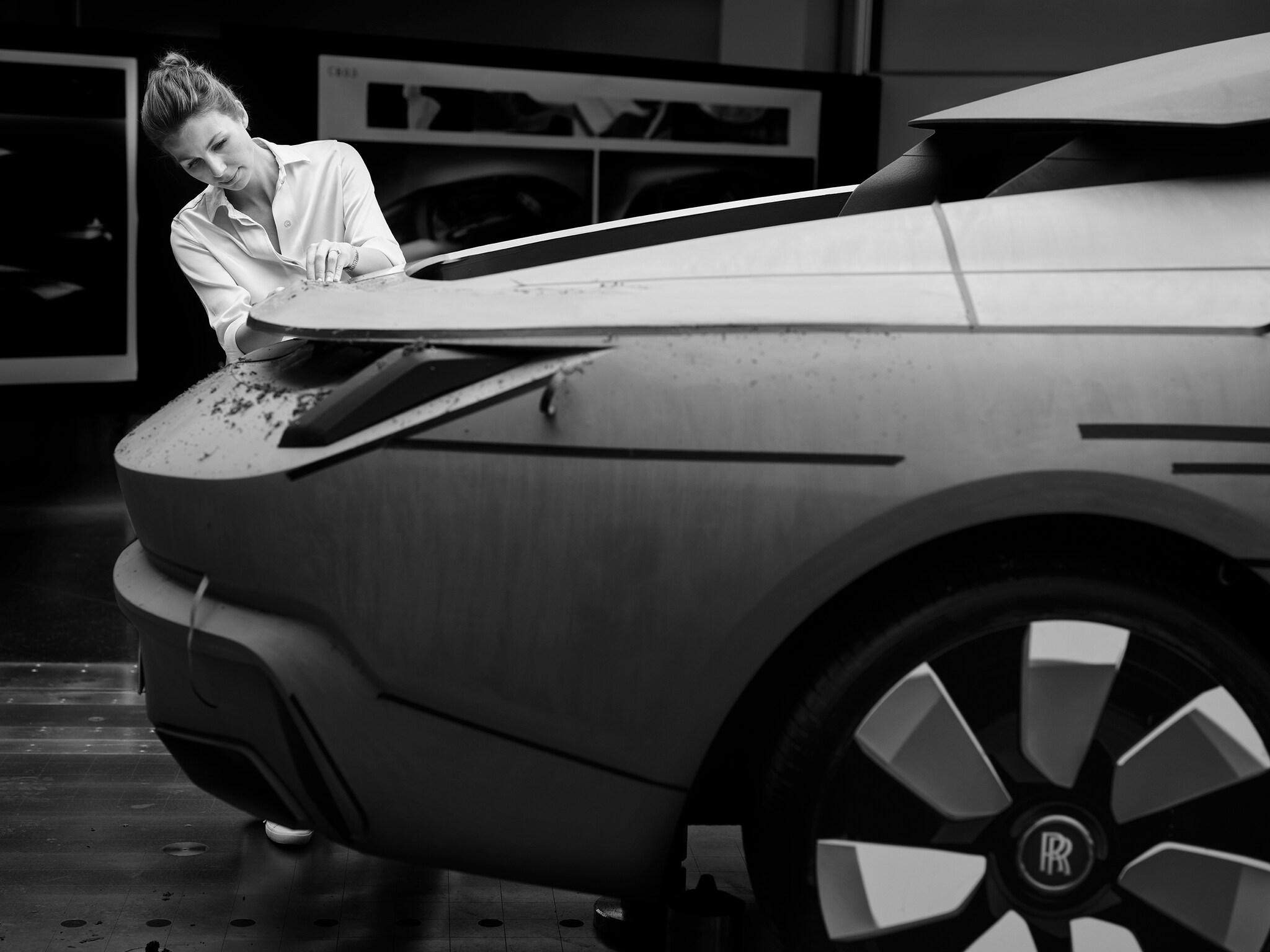 Rolls-Royce Droptail Coachbuild Roadster in Pics: See Design, Features ...