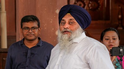 SAD's President Sukhbir Badal Acusses Punjab CM Over State Funds ...