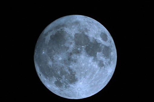 Rare Super Blue Moon Lights Up Indian Sky, Stunning Visuals Surface ...