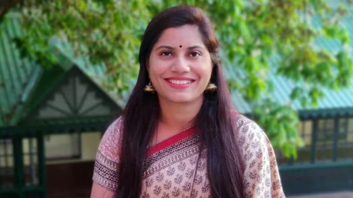 This Jharkhand Girl Got AIR 882 On 1st Attempt In UPSC; What Happened ...